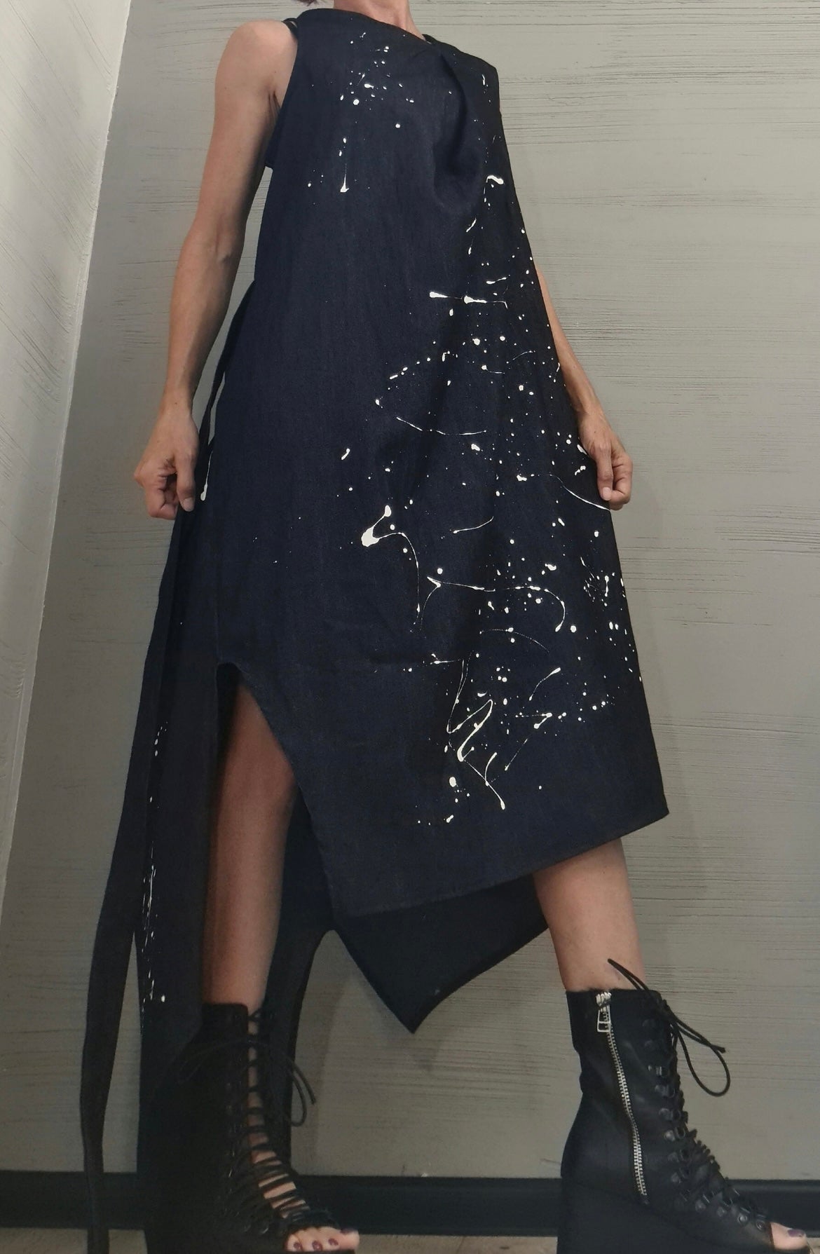 Denim Spray Paint Dress – BLOSSOMS BOUTIQUE